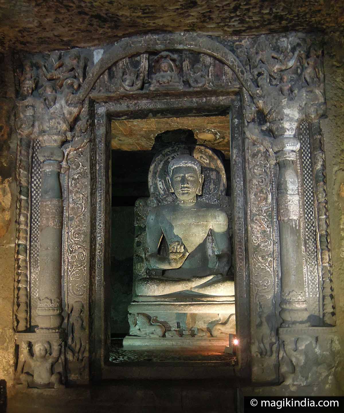 Ajanta caves, masterpieces of buddhist art - MAGIK INDIA