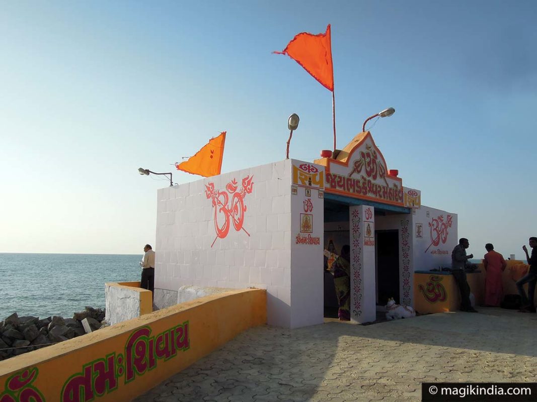 Dwarka, the lost city of Lord Krishna - MAGIK INDIA