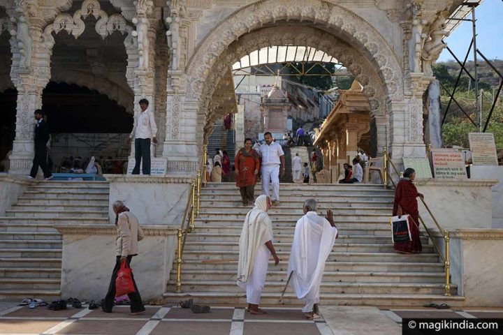 Palitana, 3500 steps to the sacred - MAGIK INDIA