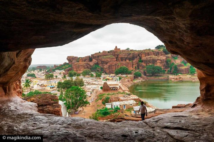 Badami, ébauche des premiers temples hindous - MAGIK INDIA