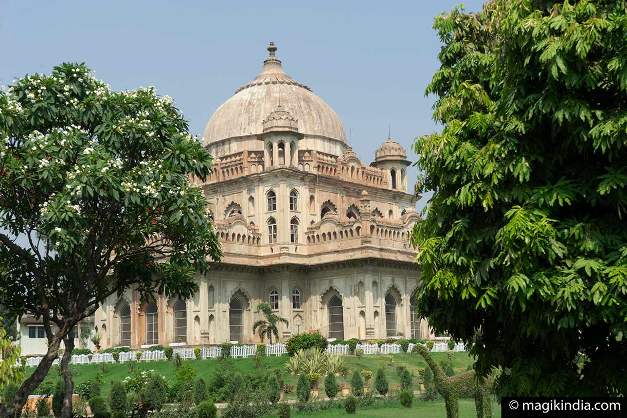 Lucknow, the city of Nawabs and Tehzeeb - MAGIK INDIA