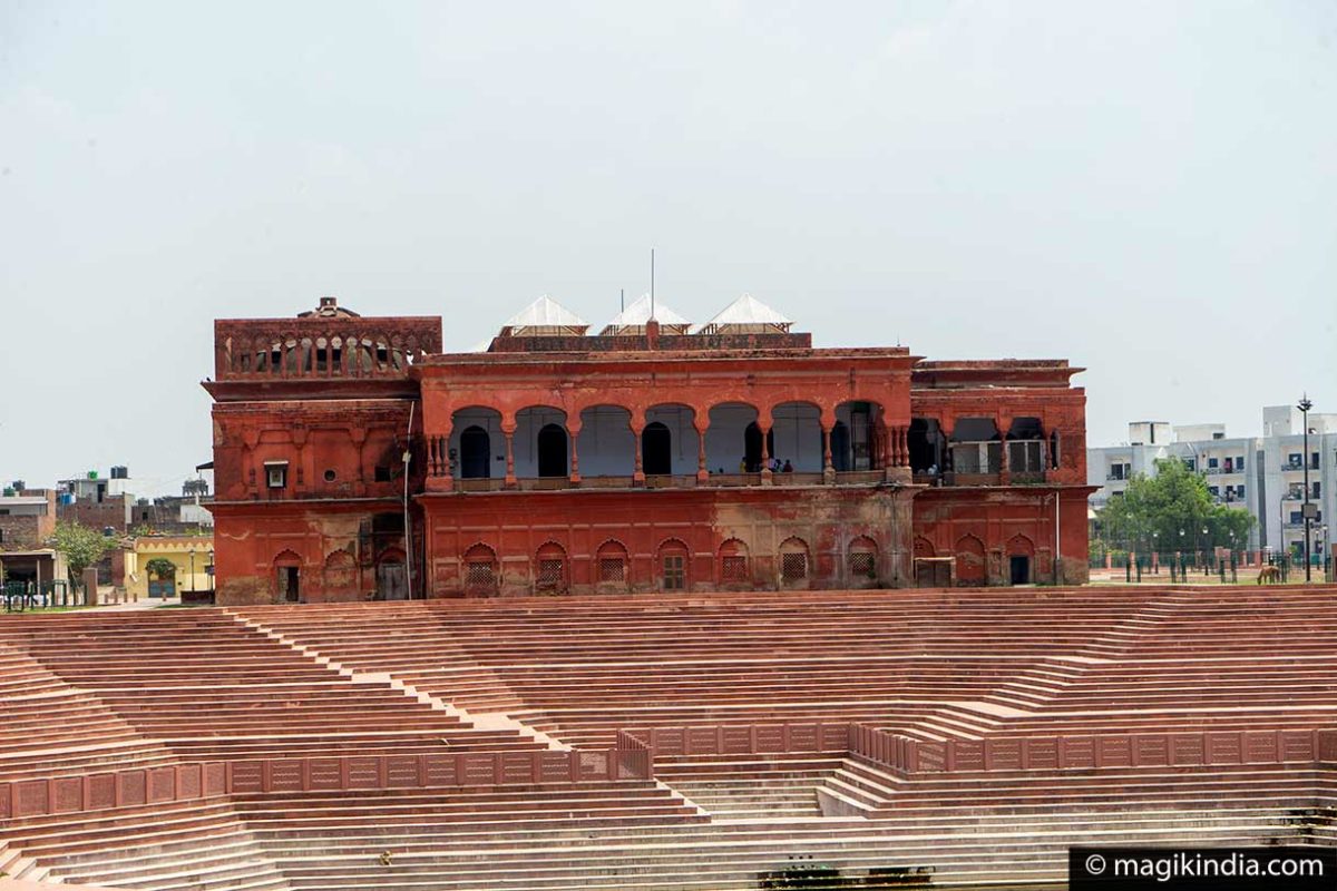 Lucknow, the city of Nawabs and Tehzeeb - MAGIK INDIA