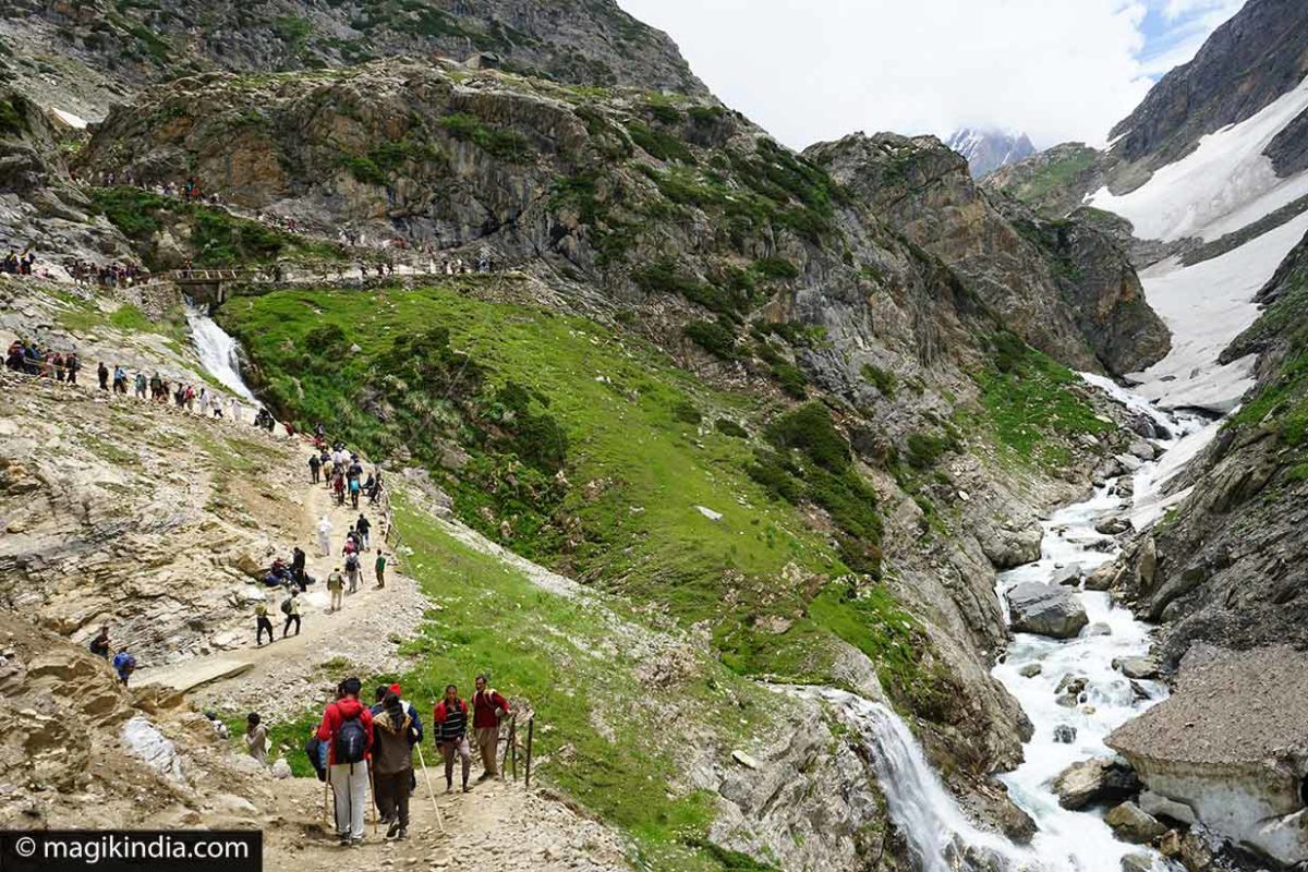 Amarnath, pilgrimage to the ice lingam - MAGIK INDIA