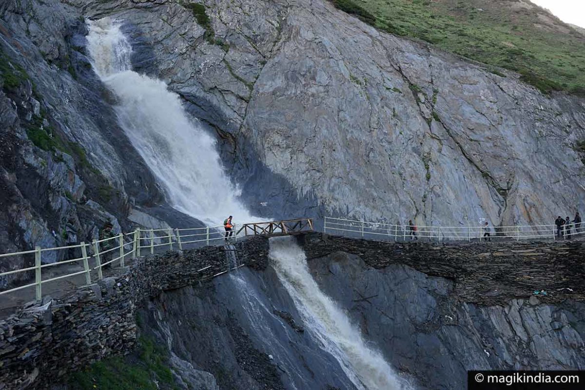Amarnath, pilgrimage to the ice lingam - MAGIK INDIA