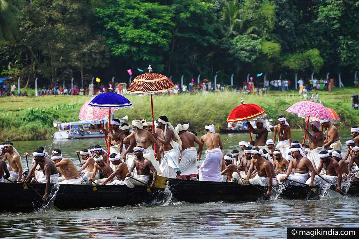 Aranmula and the fascinating Vallamkali Snake-Boat Race - MAGIK INDIA
