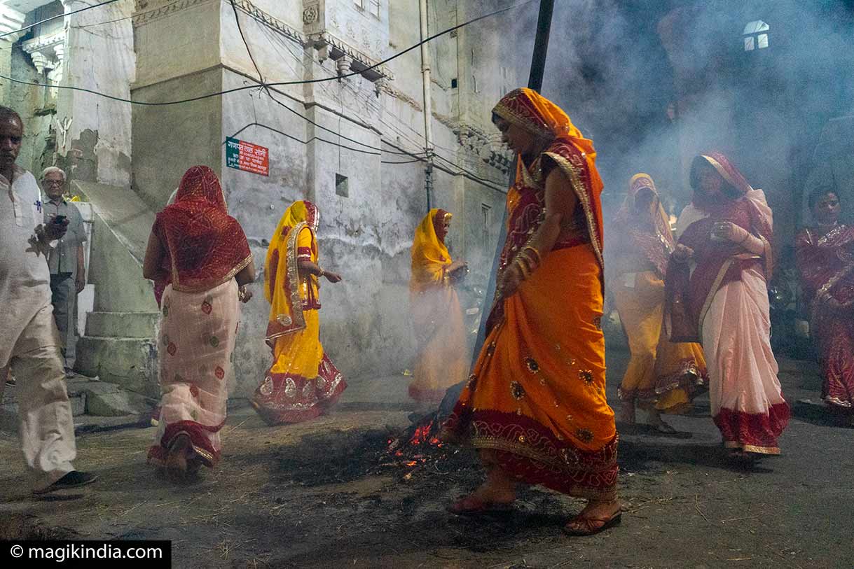 Holi, Festival of Colours of India - MAGIK INDIA