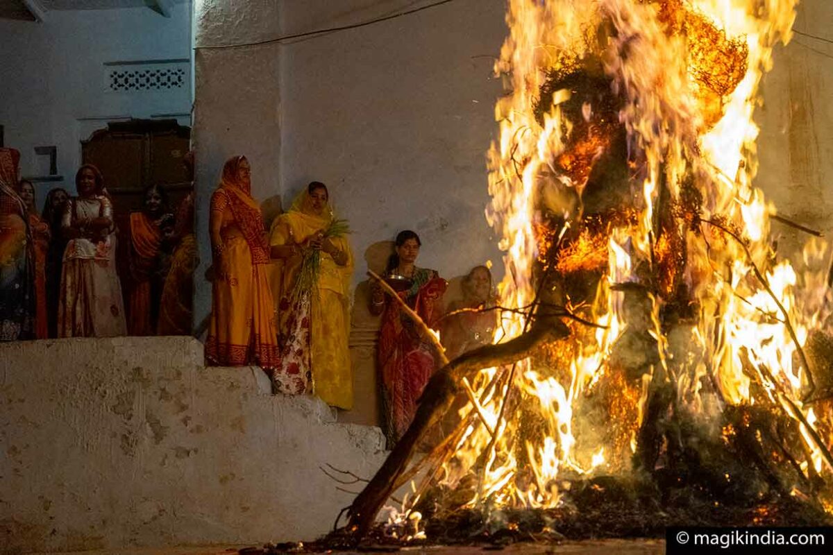 Holi, Festival of Colours of India - MAGIK INDIA