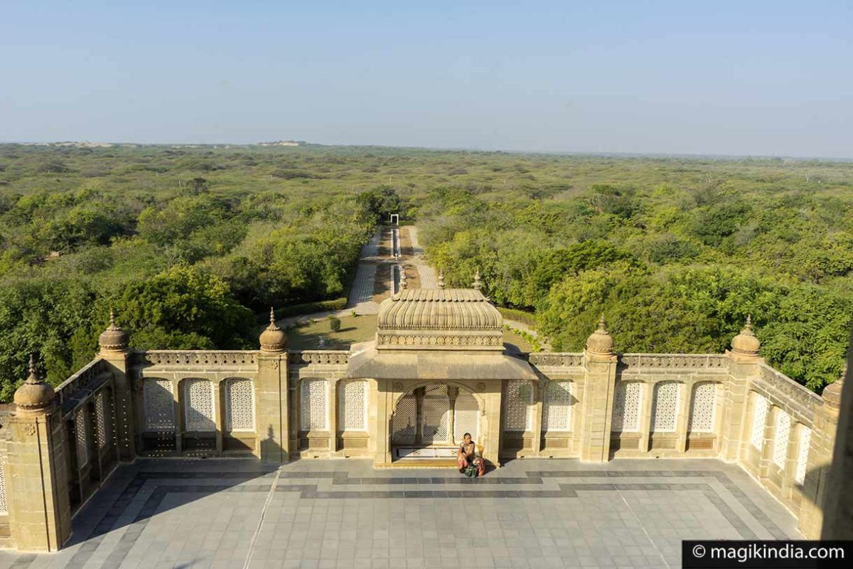 Mandvi, the sea at the end of the Kutch journey - MAGIK INDIA