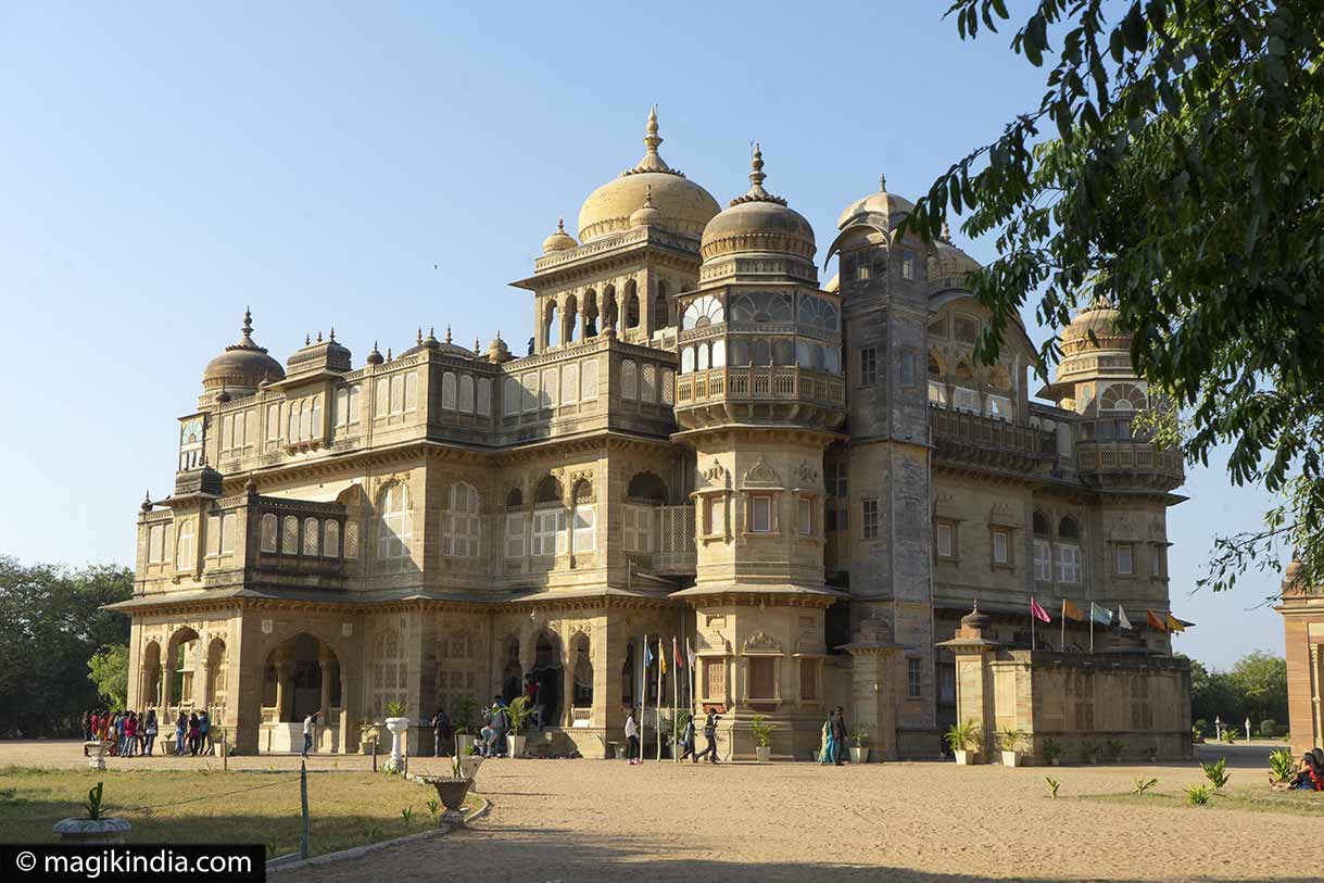 Mandvi, the sea at the end of the Kutch journey - MAGIK INDIA