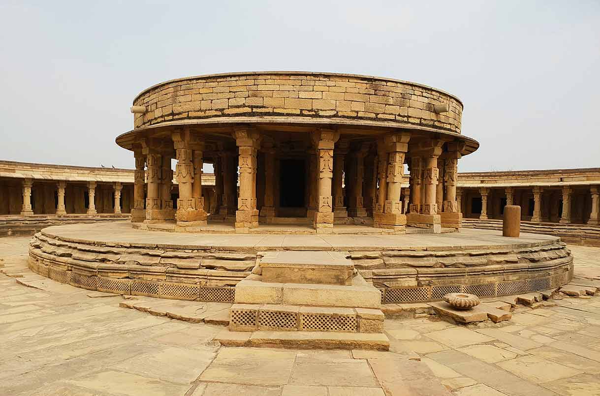 The intriguing temples of the 64 Yoginis - MAGIK INDIA