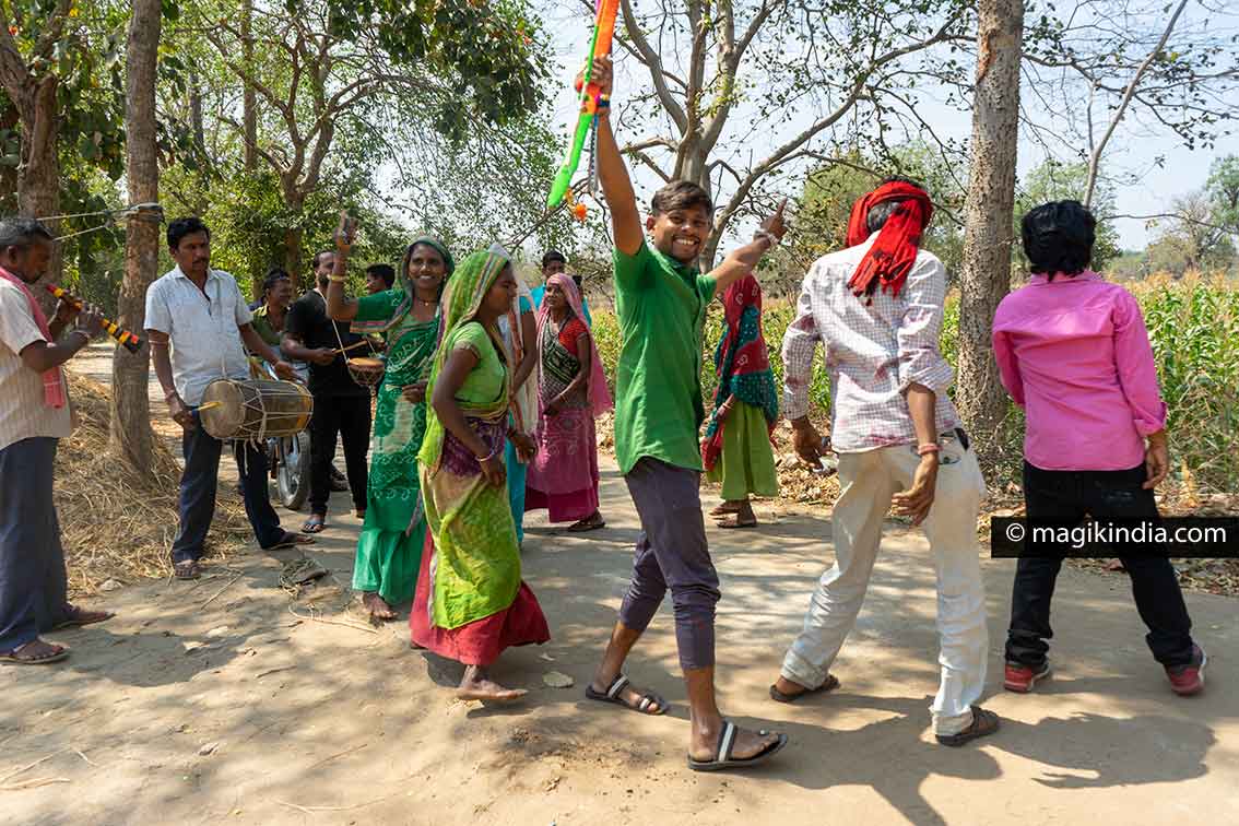 Holi in Rathwa Land - MAGIK INDIA