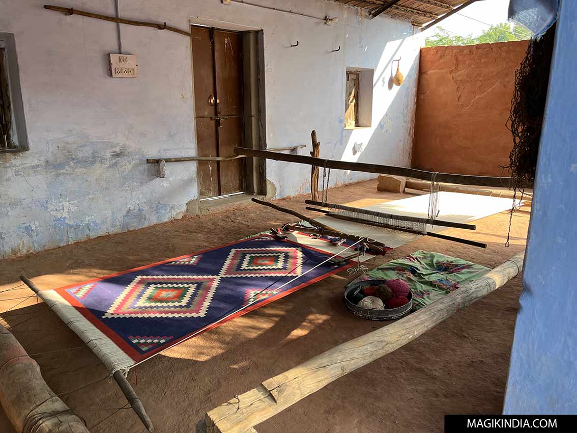 Salawas and its Panja Dhurrie tradition - MAGIK INDIA