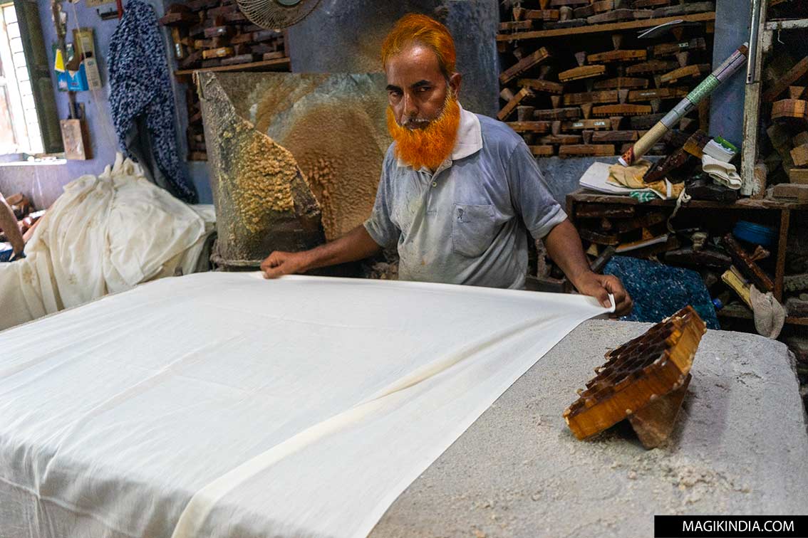 Batik in Kutch, the print of ancestral know-how - MAGIK INDIA