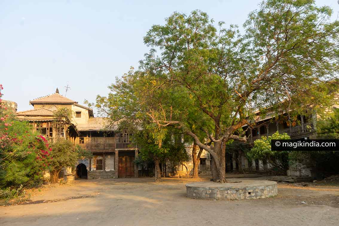 Sayla, city of the Jhalas - MAGIK INDIA